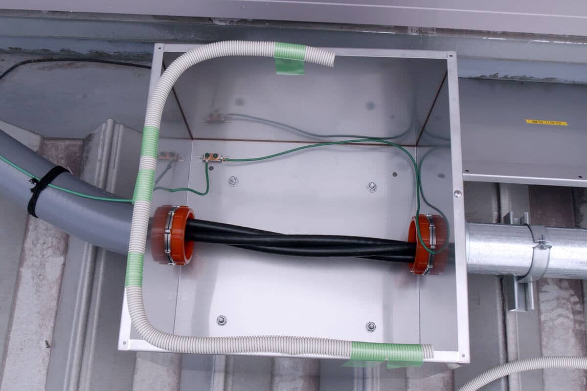 高圧ケーブルについて - キュービクル更新・交換・管理・設置なら設備のプロにお任せください